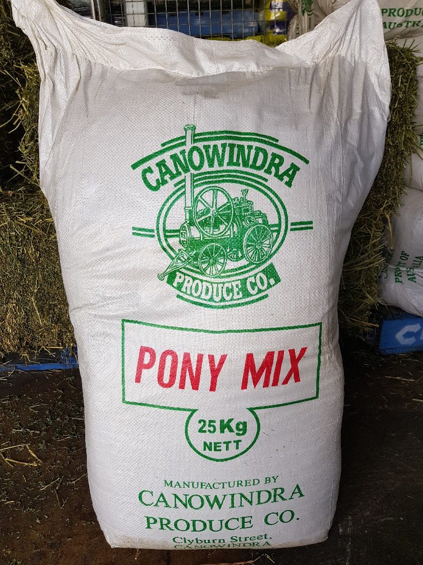 Pony Mix 25kg – Powells' Stockfeeds